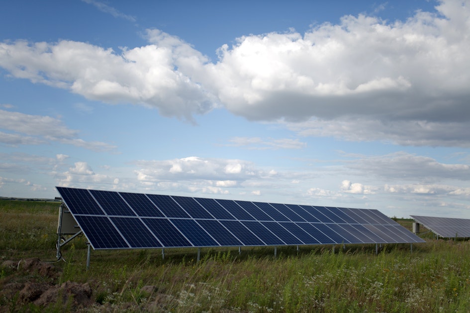 Hybrid plants done right: Designing and operating solar + BESS for ...