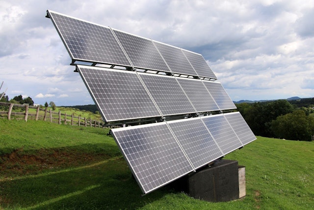 How solar panel tilt angle affects PV plant performance — RatedPower