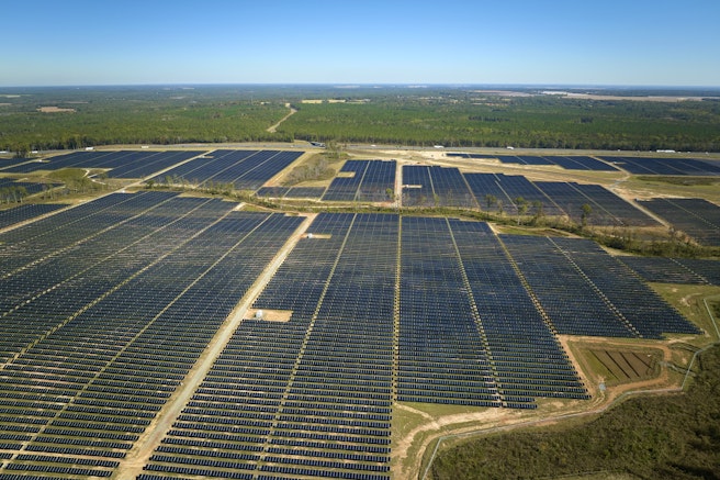 8 Benefits of Utility-Scale Solar Energy Projects — RatedPower