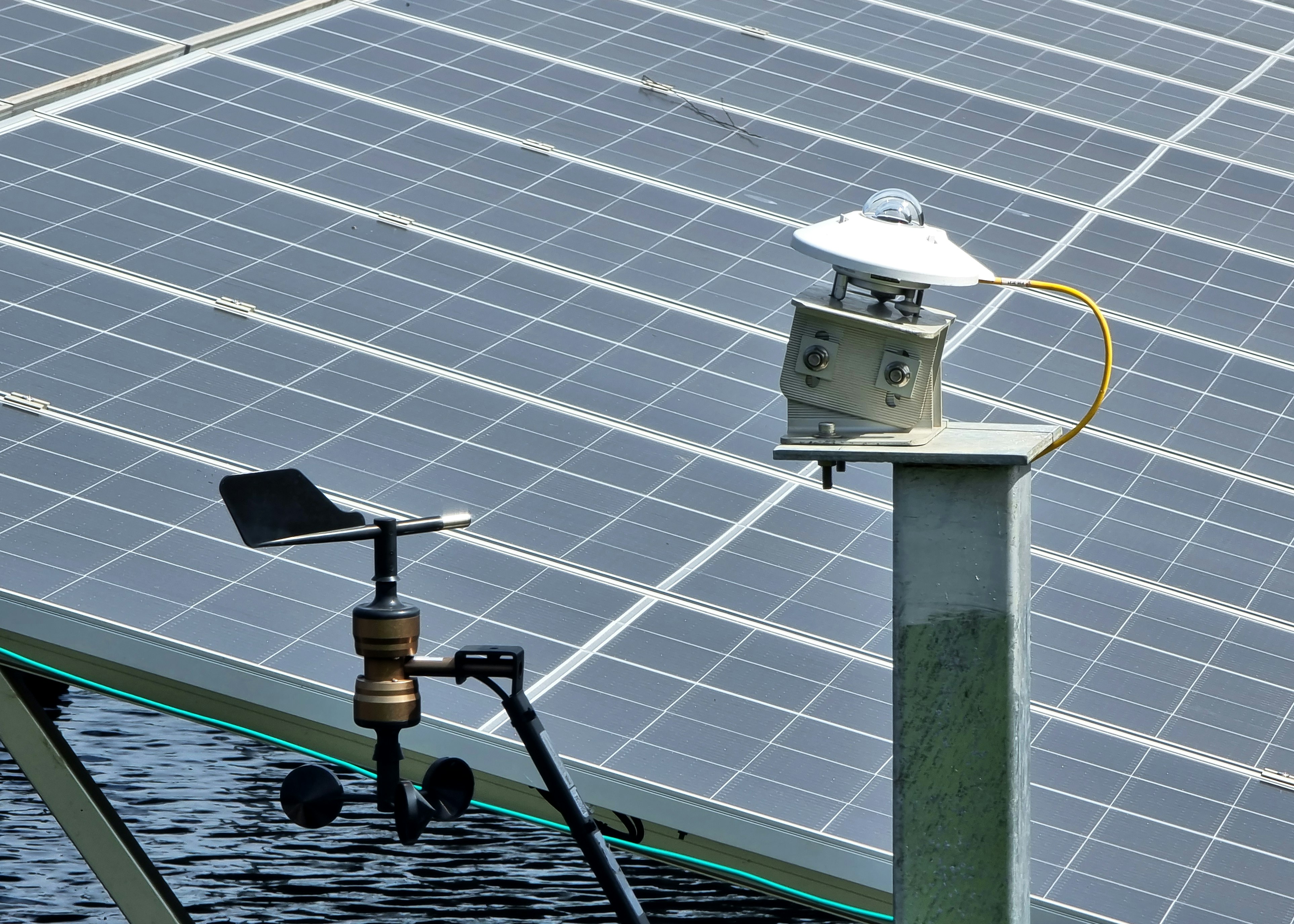 How are pyranometers used in solar PV plants? — RatedPower